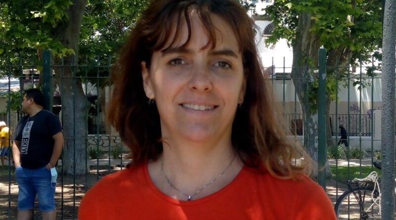 Julia Ibarra: «El títere es un arte devaluado en este país»